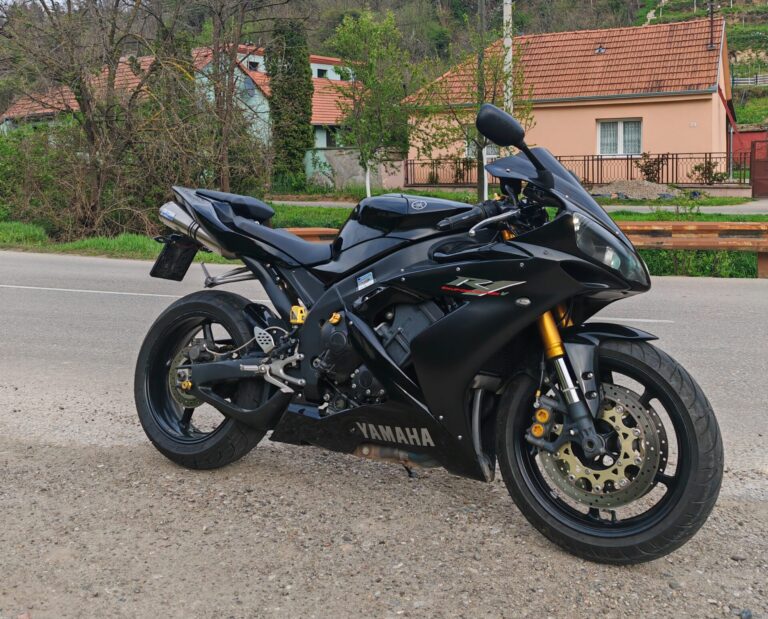 04-06 Yamaha YZF-R1 Top Speed & Acceleration Performance Review - MotoStatz