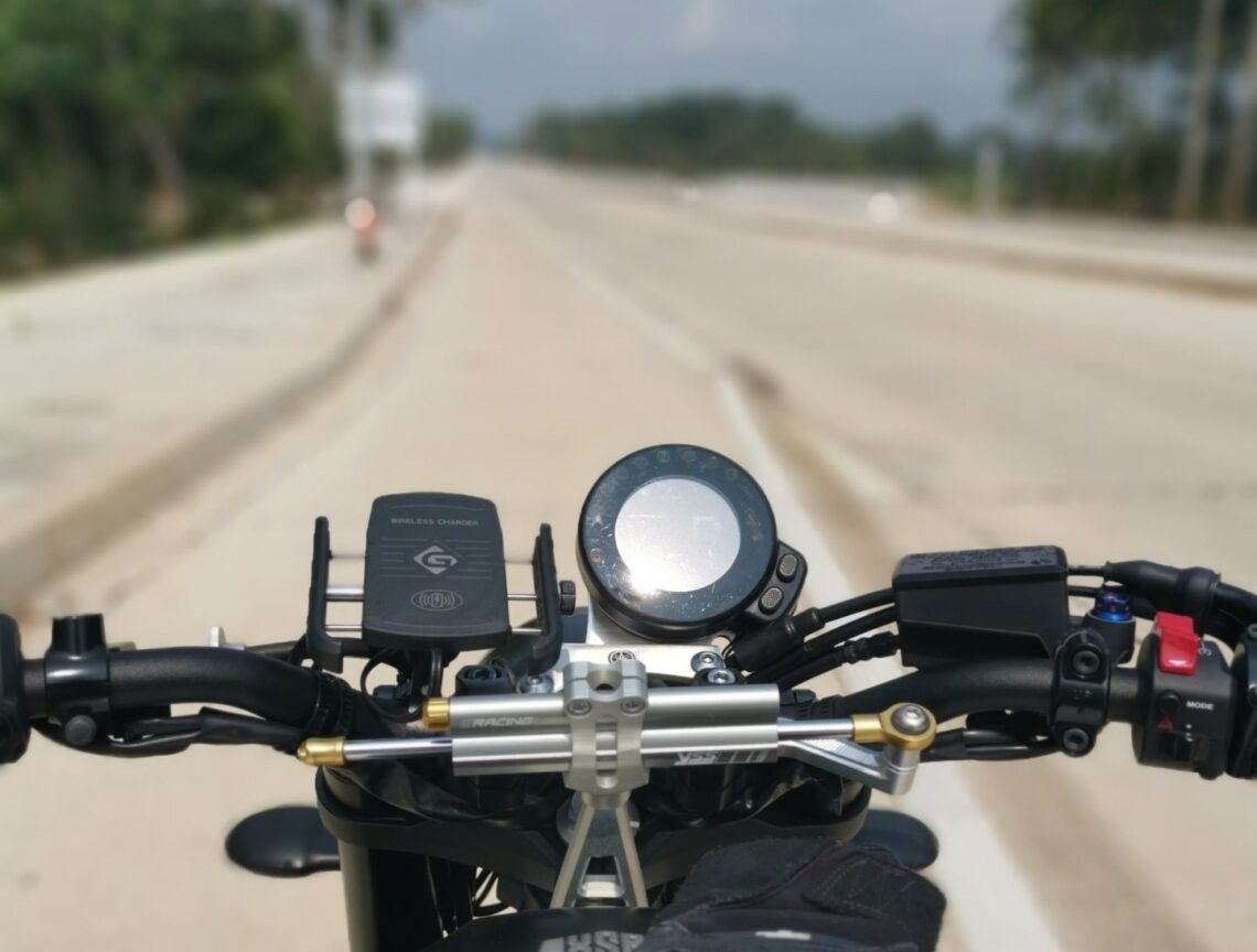 Yamaha XSR900 Top Speed & Acceleration - MotoStatz